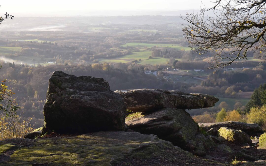 Pierre branlante - Tourisme Monts du Limousin